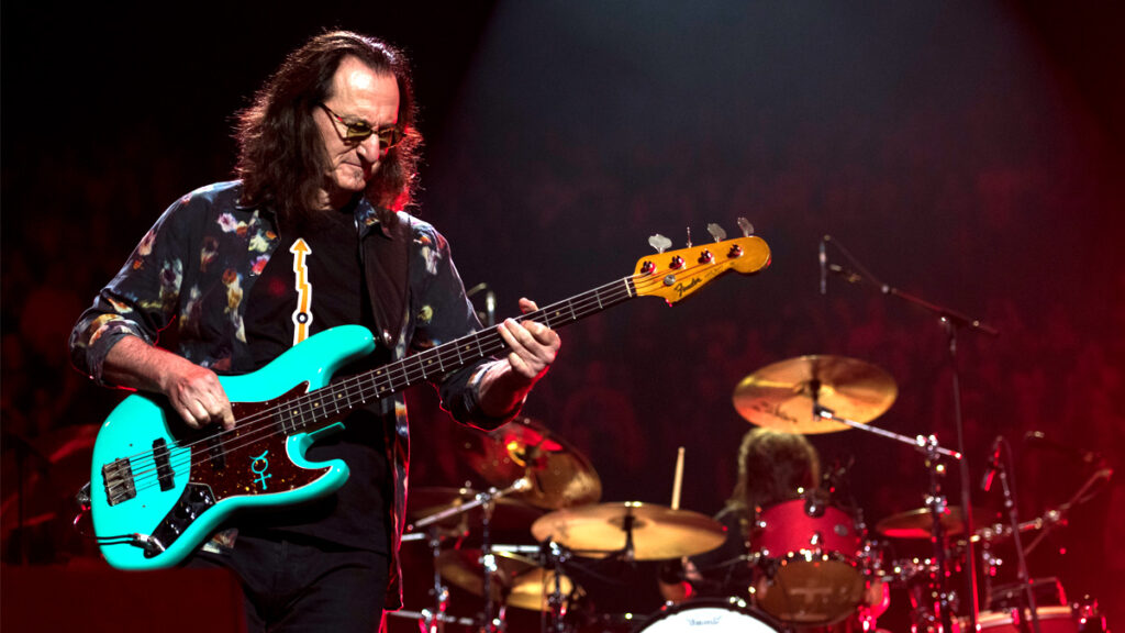 RUSH’s Geddy Lee and Alex Lifeson Perform with Dave Grohl, Chad Smith ...