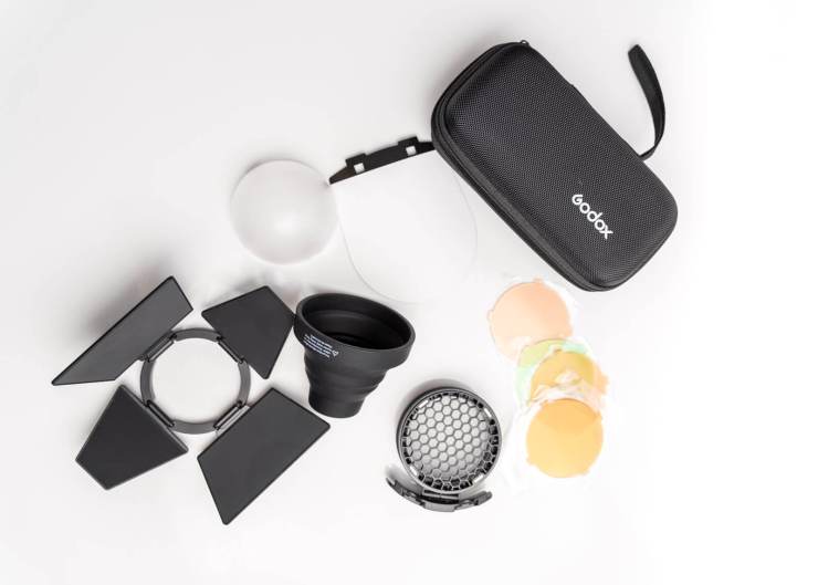 Bring your Godox lights to life with accessories – OAK COVER Magazine