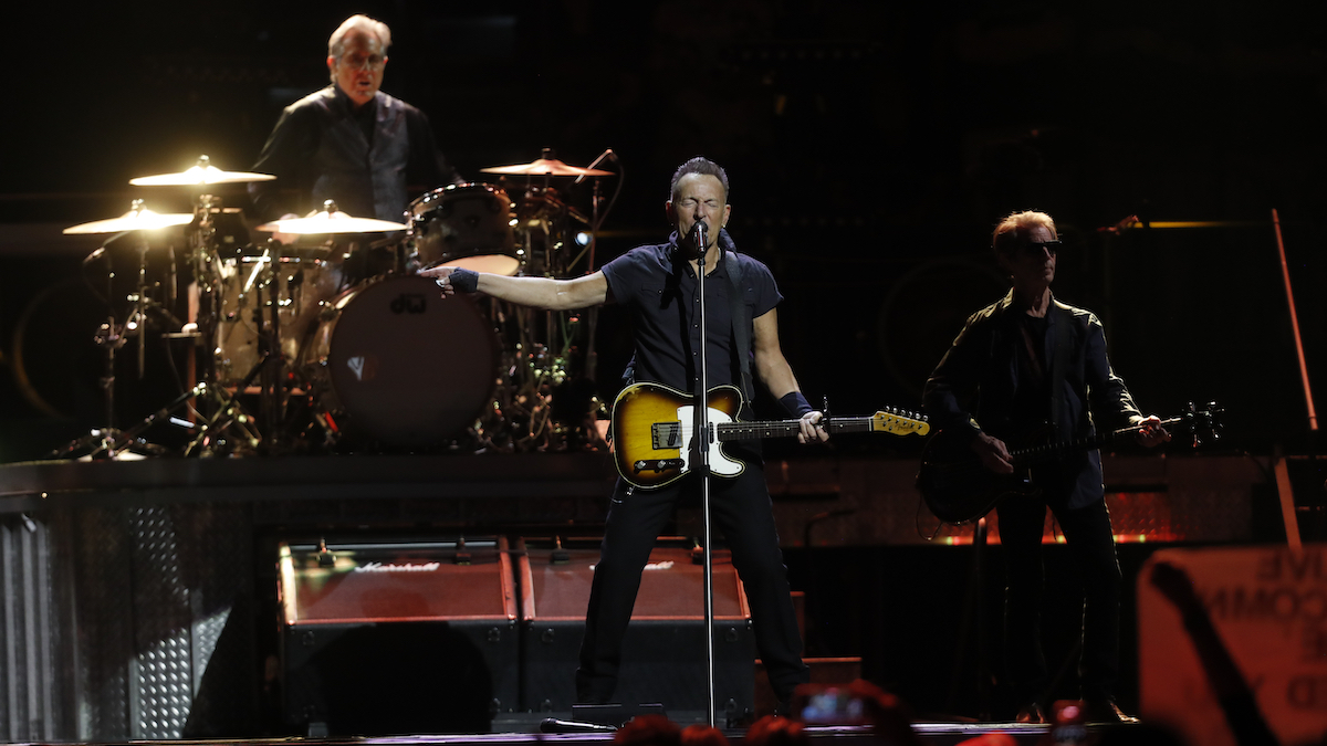 Bruce Springsteen, 73 and Sunny, Defied Father Time at 2023 Tour ...