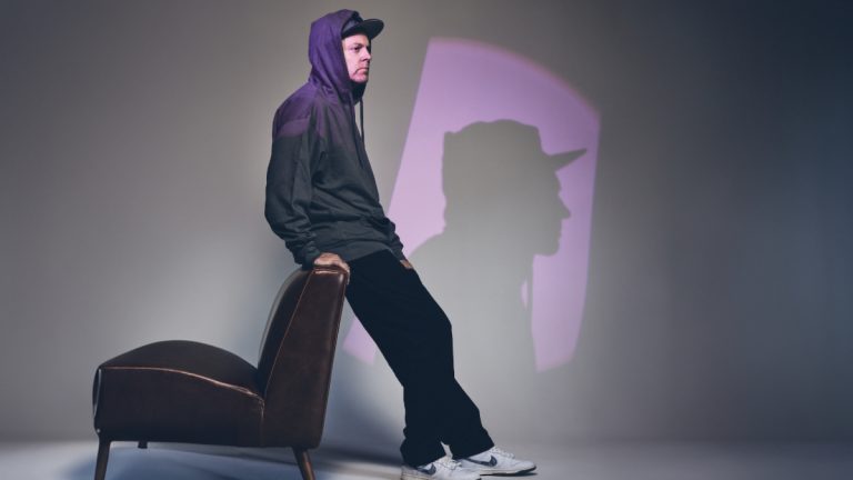 DJ Shadow Announces 2024 Tour Dates – OAK COVER Magazine