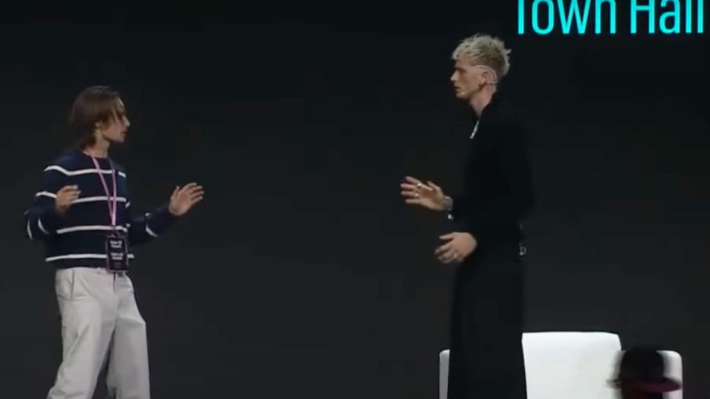 Machine Gun Kelly Confronts Fan Who Stormed Stage During Forbes Summit ...