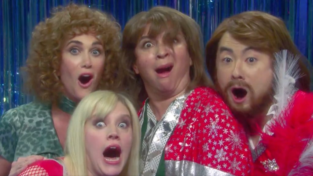 SNL Spoofs ABBA in Sketch Starring Kate McKinnon, Kristen Wiig, and ...