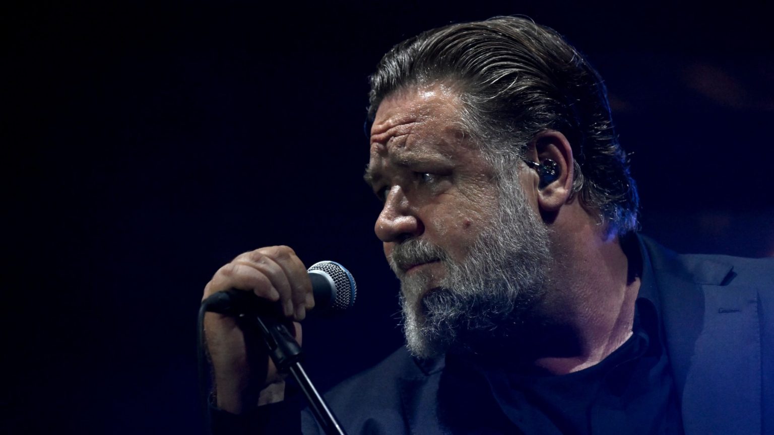 Russell Crowe Announces First US Tour in 12 Years – OAK COVER Magazine