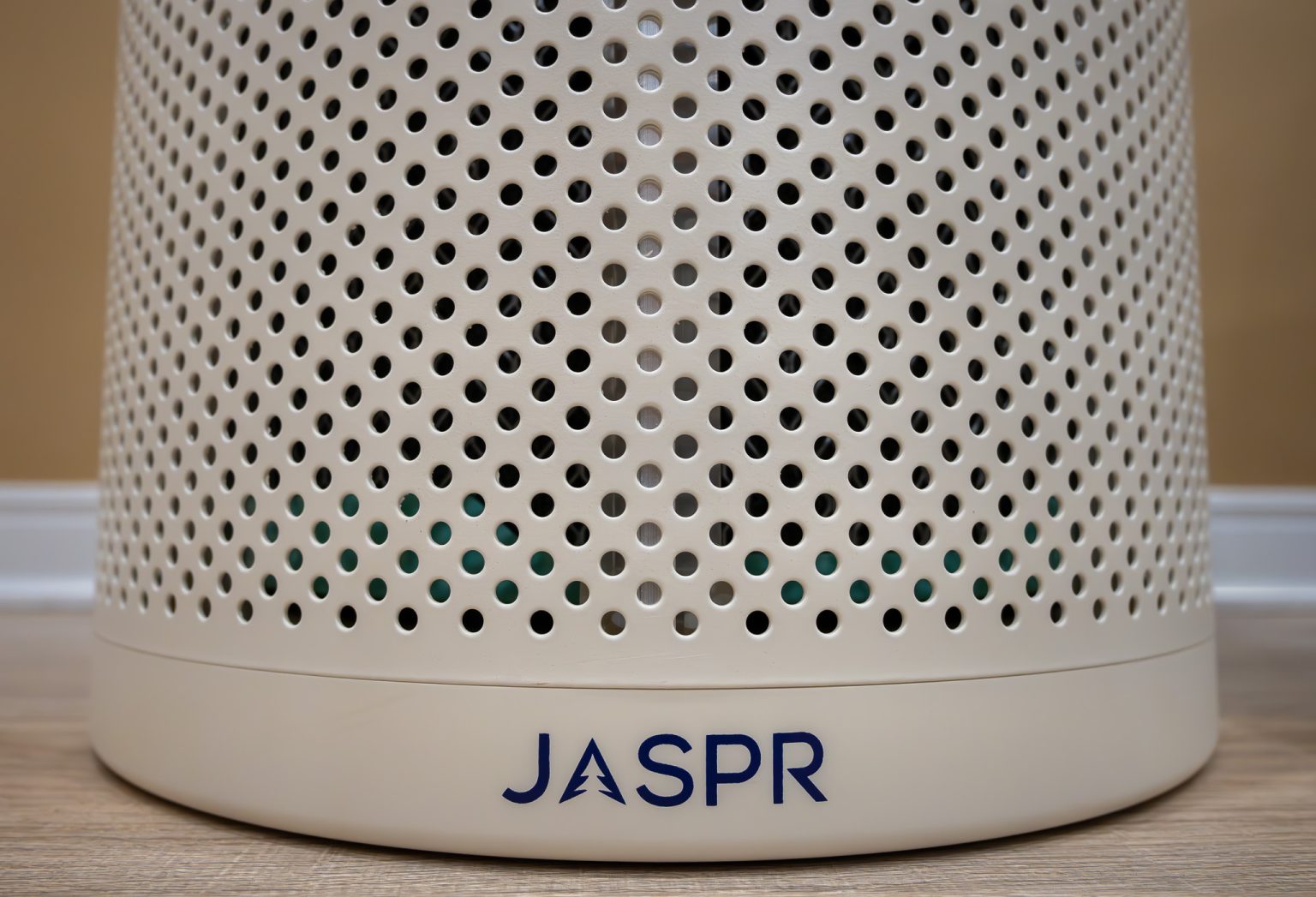 Breathing Easier: Jaspr Pro Air Purifier Review – OAK COVER Magazine